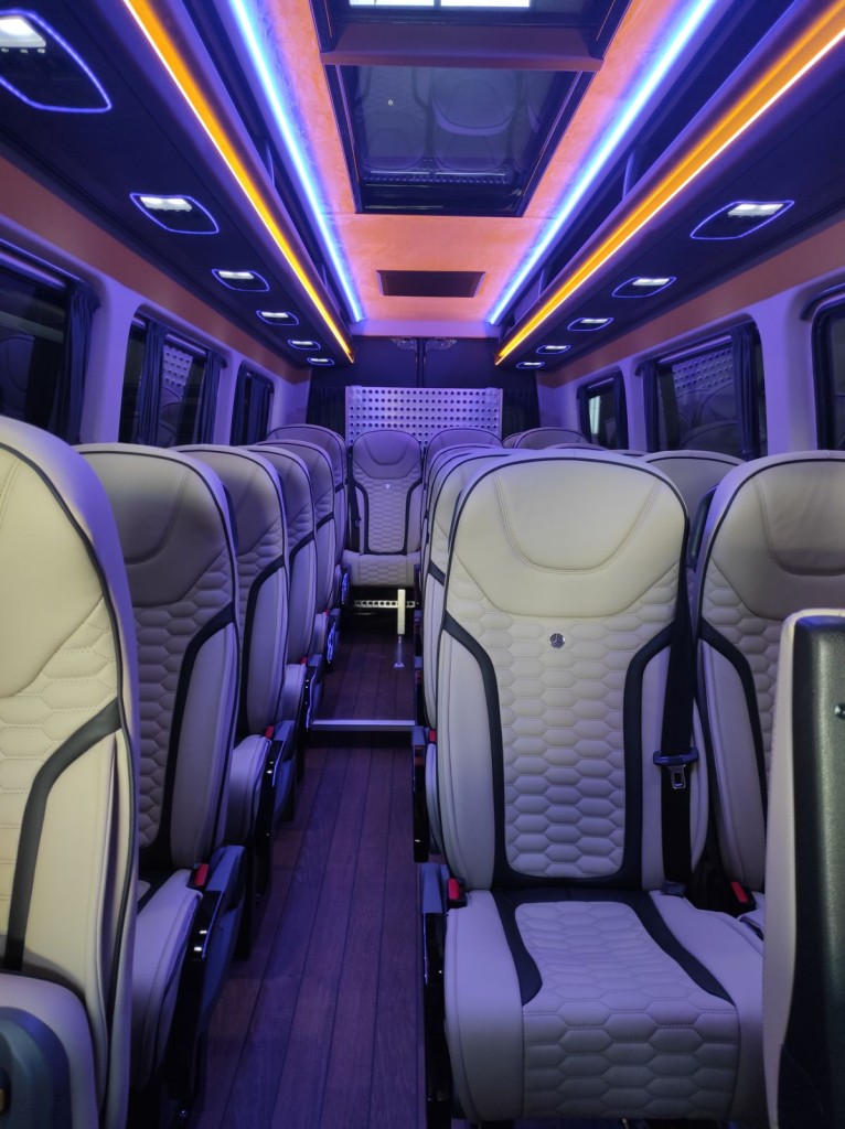 Mercedes Bus – Luxury Bus Travel